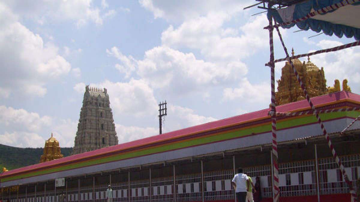 ಪುಣೆ ಬಳಿಯ ಮಿನಿ ತಿರುಪತಿ ಬಾಲಾಜಿ ದೇವಾಲಯ! | Have you visited this mini ...