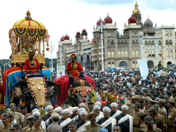 ಮೈಸೂರು ದಸರಾ 2014 : ಇವುಗಳನ್ನು ಆನಂದಿಸಿ | Mysore dasara 2014 with vibrant ...